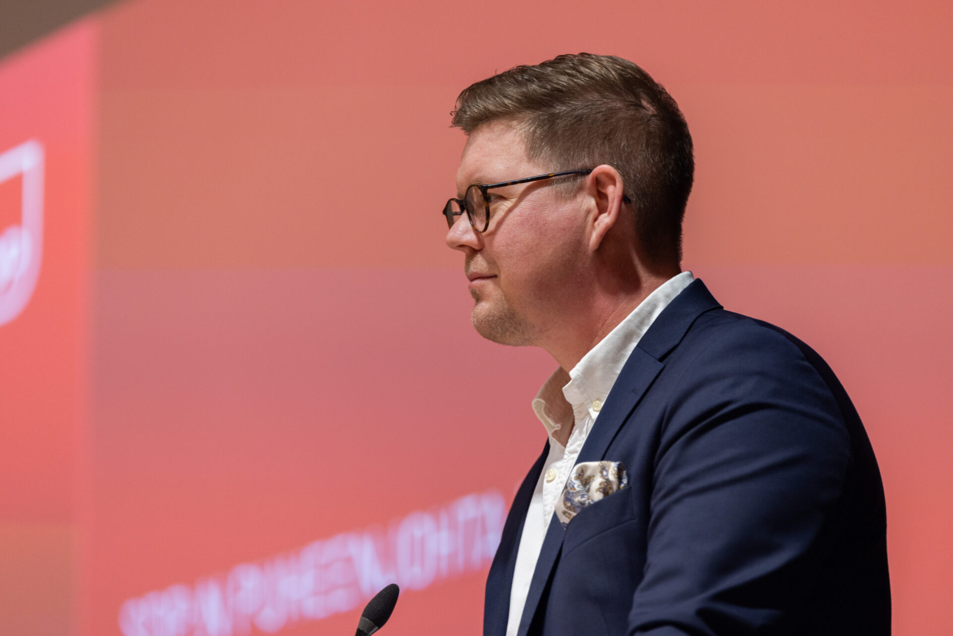 SDP:n puheenjohtaja Antti Lindtman: Pienyrittäjät tarvitsevat enemmän kannustusta kuin ...